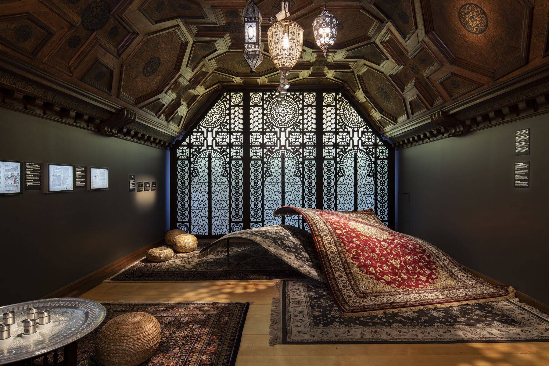 Mit fliegendem Teppich durch die Geschichte - Familienausstellung im ...