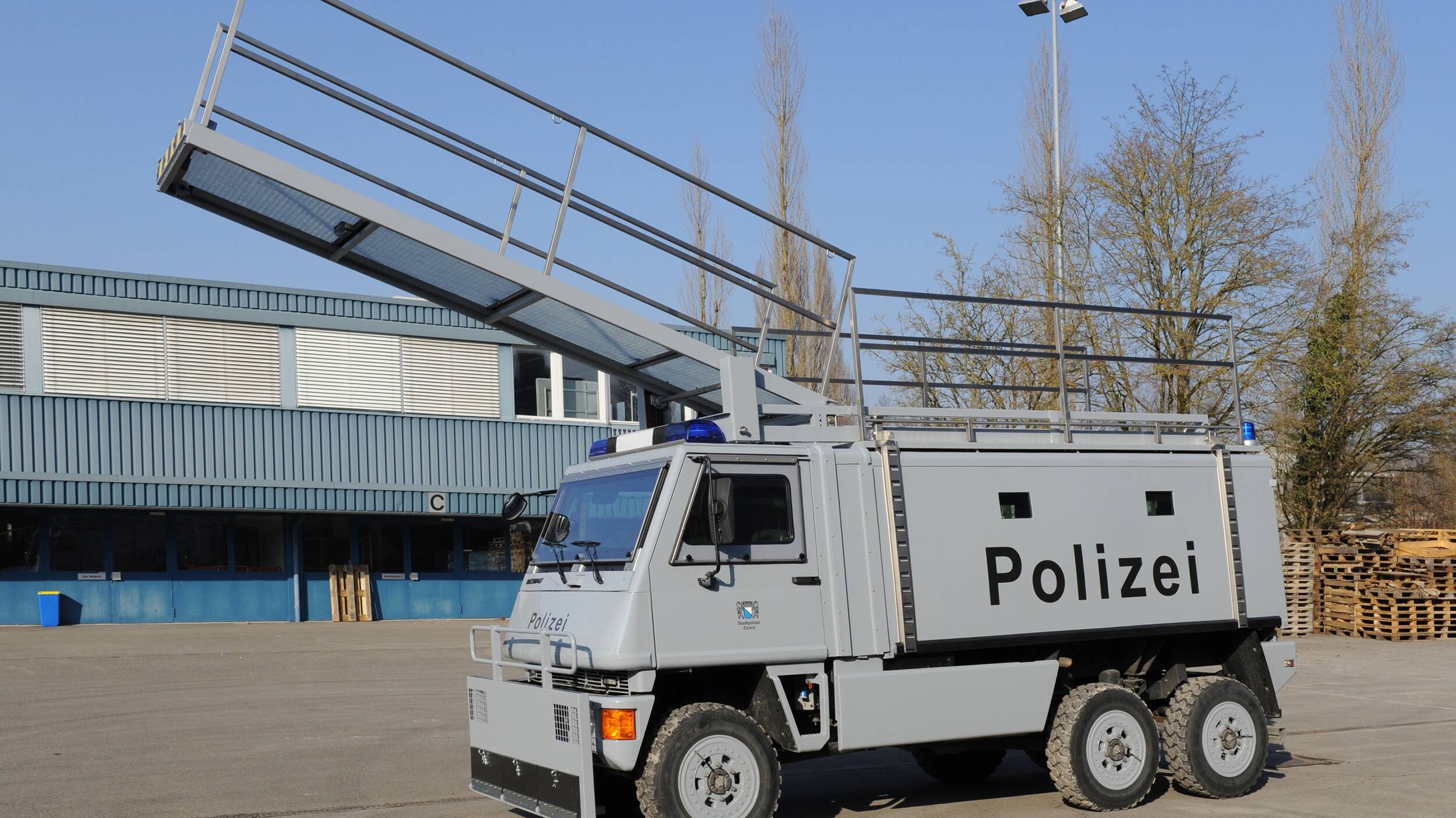 Abseile wie d Profis – Übe am Polizeiduro